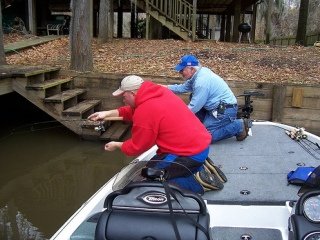Skipping Docks for Crappie - LiveOutdoors