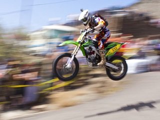 Dirt Bike Gangs Causing Problems in Cities - LiveOutdoors