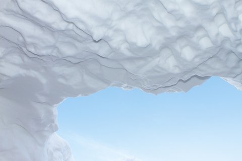 How to Build a Snow Cave - LiveOutdoors